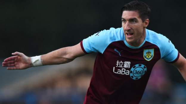 Stephen Ward: Republic of Ireland defender joins Stoke City on one-year ...