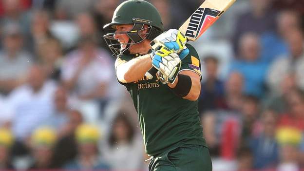 Greg Smith and Ben Kitt sign two-year deals with Nottinghamshire - BBC ...