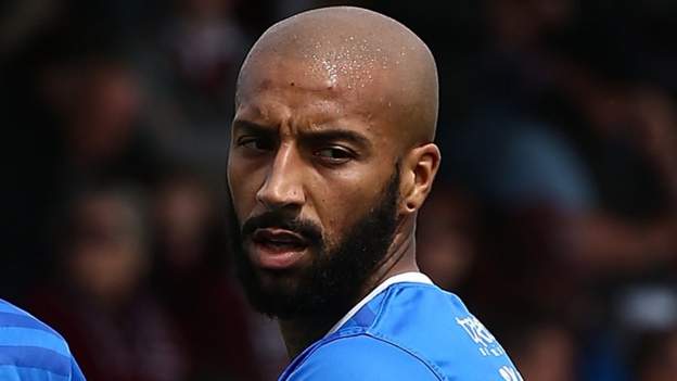 Josh Parker: Gillingham winger signs new contract - BBC Sport