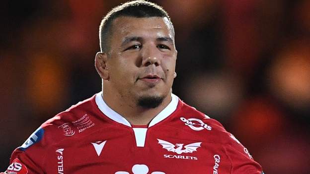 Javan Sebastian: Scotland prop to leave Scarlets for Edinburgh - BBC Sport
