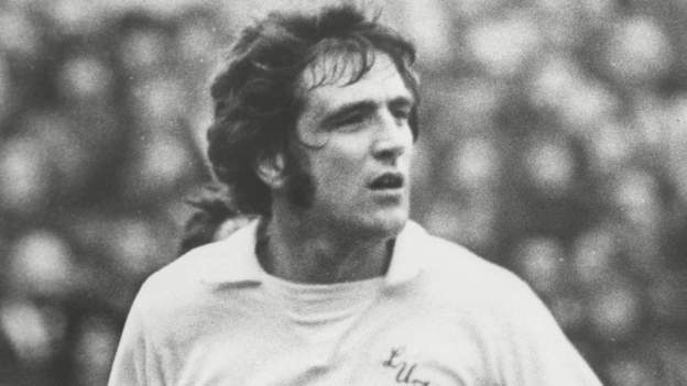 Norman Hunter: Leeds legend 'fighting coronavirus hard' but 'severely ...