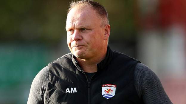 Andy Morrison: Connah's Quay Nomads manager steps down - BBC Sport
