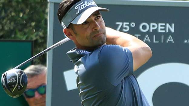 Italian Open: England's Lee Slattery leads by one going into final ...
