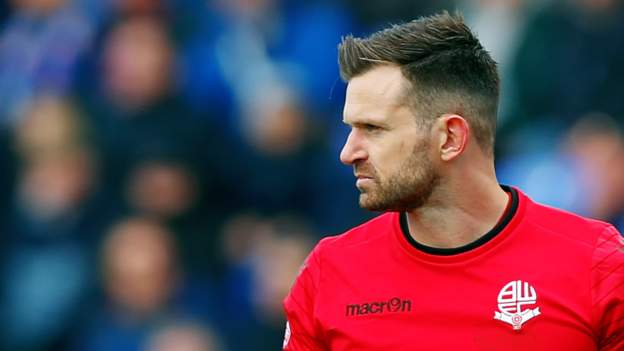 Mark Howard: Blackpool re-sign goalkeeper from Bolton Wanderers - BBC Sport