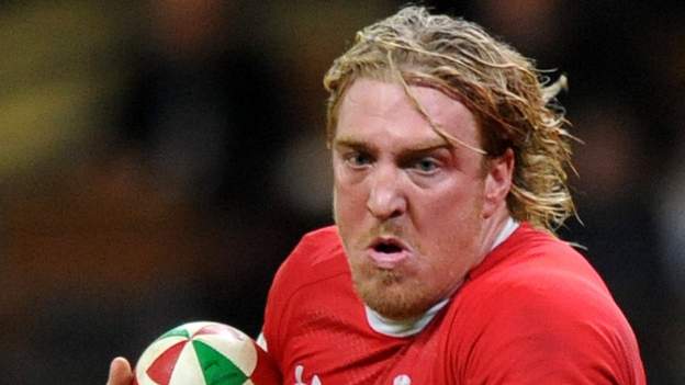 Andy Powell: Injury forces former Wales number eight to retire - BBC Sport