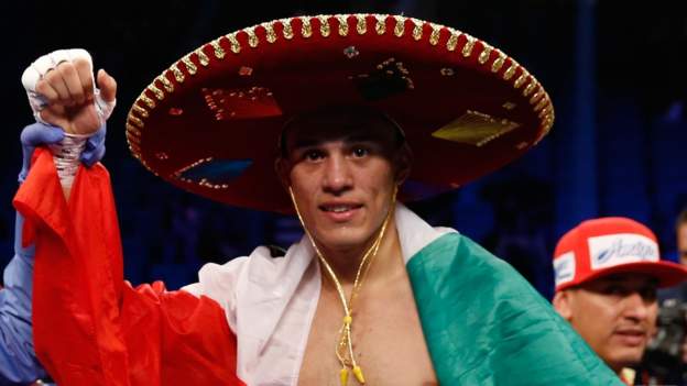 David Benavidez becomes youngest super middleweight champ at 20 - BBC Sport