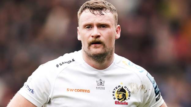 Sean O'Brien: Munster agree deal to sign Exeter Chiefs centre - BBC Sport