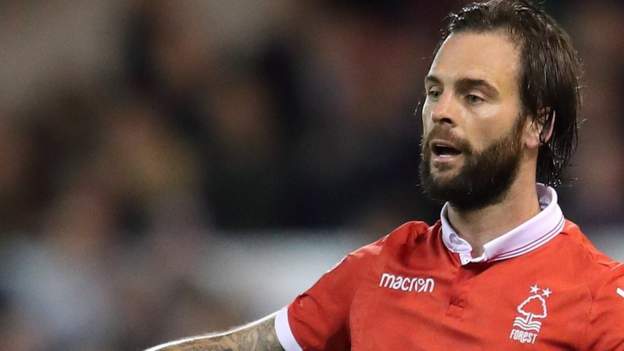 Daniel Fox: Wigan sign Nottingham Forest defender - BBC Sport