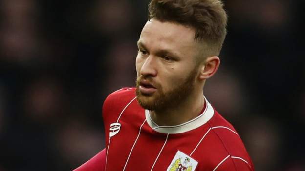 Matty Taylor: Bristol City striker to undergo hernia operation - BBC Sport