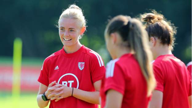 Chelsea's Sophie Ingle on brink of winning 'incredible' 100th Wales cap ...