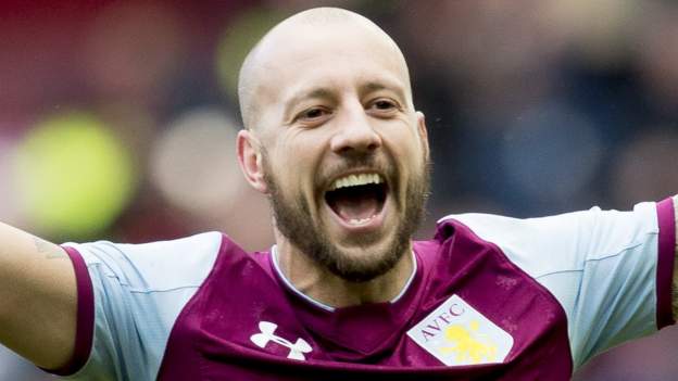Alan Hutton: Aston Villa right-back signs new contract - BBC Sport