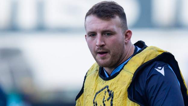 Dillon Lewis: Wales international signs new Cardiff Blues deal - BBC Sport