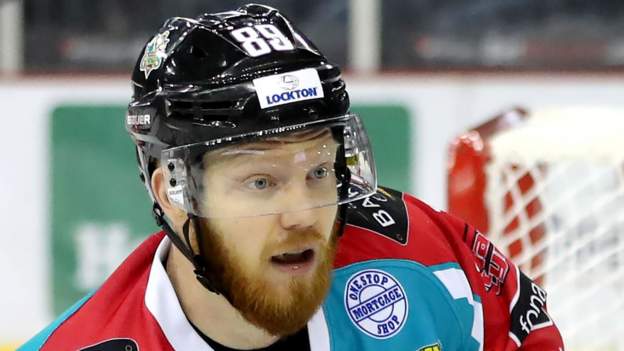 Jonathan Boxill: Forward returns to Belfast Giants - BBC Sport