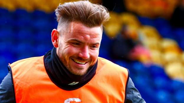 Alex MacDonald: Gillingham sign forward after release from Mansfield ...