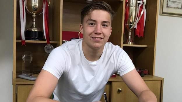 Will Jaaskelainen and Oliver Finney sign new Crewe Alexandra contacts ...