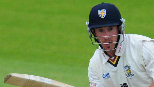 Will Smith: Durham batsman announces retirement - BBC Sport