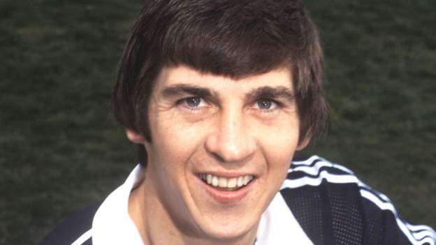 Tam Forsyth obituary: Jaws on the field, gentleman off it - BBC Sport