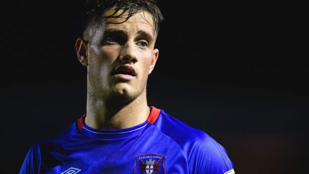 Jerry Yates: Swindon Town sign Rotherham forward on loan - BBC Sport