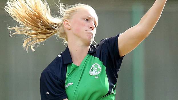Kim Garth: Ireland star halts international career for Victoria switch ...