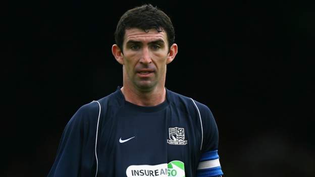Kevin Maher: Southend United name club legend as U21s boss - BBC Sport