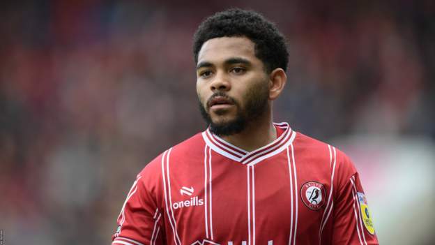 Jay Dasilva: Defender among four to depart Bristol City - BBC Sport