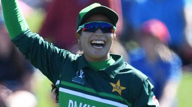 Pakistan v Ireland women's ODI: Sidra Amin hits 176 as hosts cruise to ...