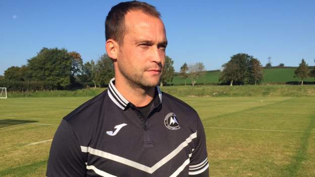Kevin Nicholson: Torquay United have 'another pre-season' - BBC Sport