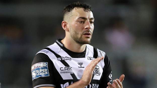 Jake Connor: Versatile back returns to Huddersfield Giants after ...