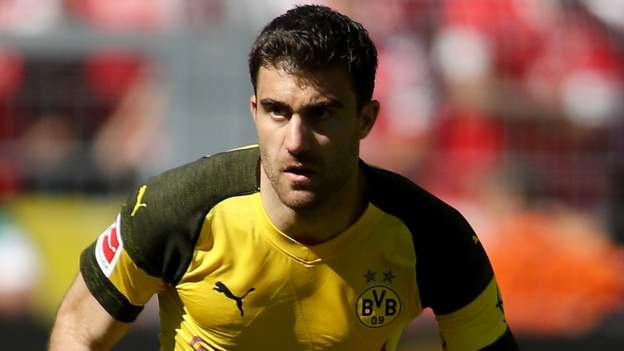 Sokratis Papastathopoulos: Arsenal sign defender from Borussia Dortmund ...