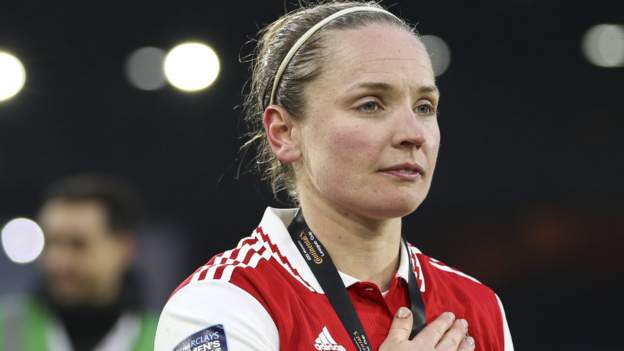 Kim Little: Arsenal captain signs contract extension with WSL club ...