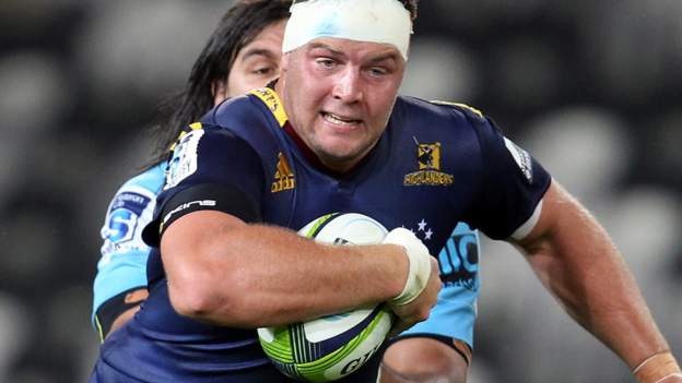 Josh Hohneck: Gloucester sign Highlanders prop ahead of 2016-17 - BBC Sport