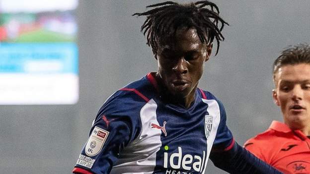 Quevin Castro: Burton Albion sign West Brom midfielder on loan - BBC Sport