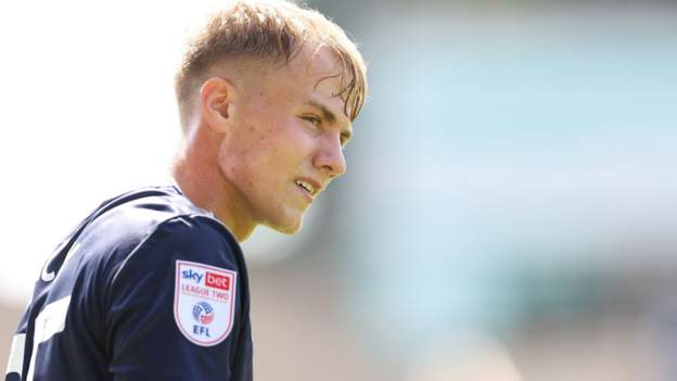 Fin Back: Carlisle United sign Nottingham Forest defender on season ...