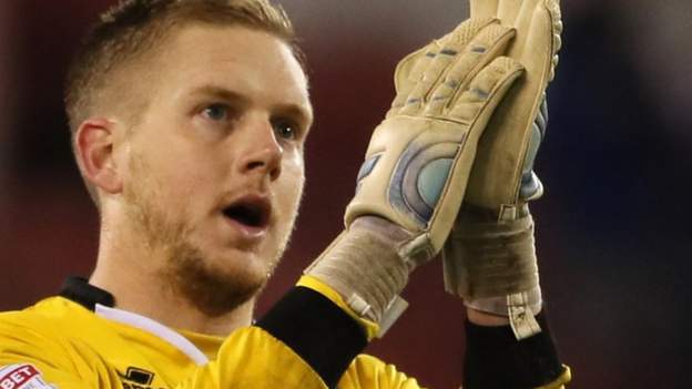 Mark Halstead: Morecambe sign former Blackpool goalkeeper - BBC Sport