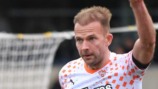 Jordan Rhodes: Blackpool striker credits impressive form to feeling at ...