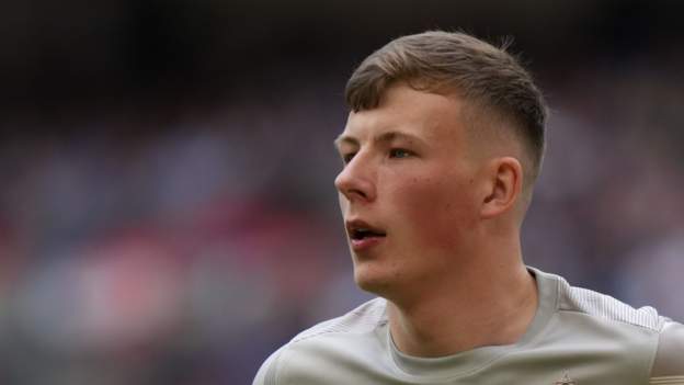 Anthony Patterson: Sunderland goalkeeper signs new four-year deal with ...