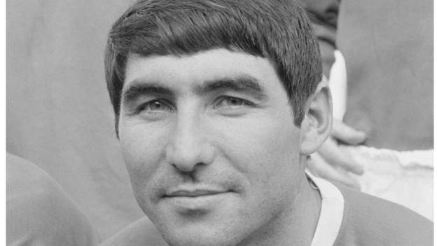 Tony Dunne: Man Utd 1968 European Cup winner dies, aged 78 - BBC Sport