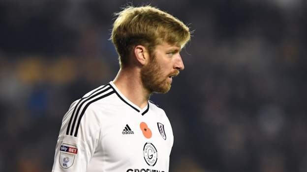 Tim Ream: Fulham defender signs new two-year deal - BBC Sport