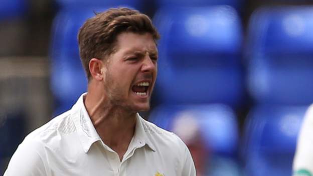 Craig Meschede: All-rounder signs two-year Glamorgan extension - BBC Sport