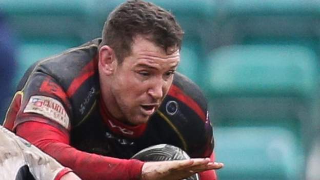 Pro14: Centre Adam Warren to remain at Dragons until 2021 - BBC Sport