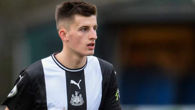 Kelland Watts: Newcastle United defender joins Mansfield Town on loan ...