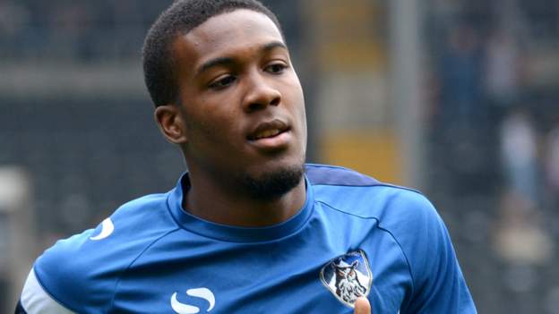 Dominic Poleon: AFC Wimbledon sign Oldham Athletic striker - BBC Sport