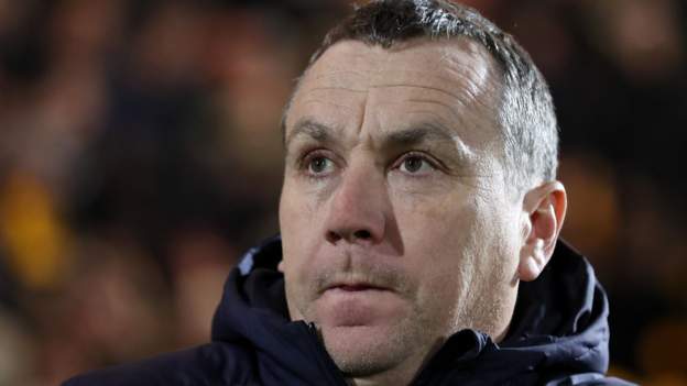 Mickey Mellon: Tranmere Rovers manager signs new deal until 2021 - BBC ...