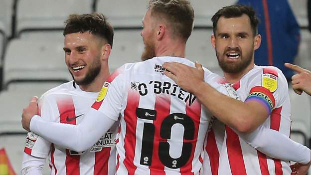 Sunderland 5-0 Morecambe - BBC Sport