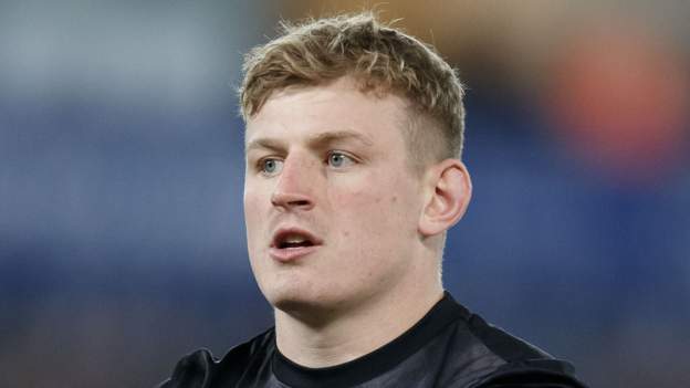 Jac Morgan: Wales flanker signs new Ospreys contract - BBC Sport