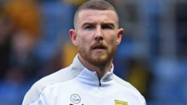 Sam Winnall: Oxford United striker among four released by U's - BBC Sport