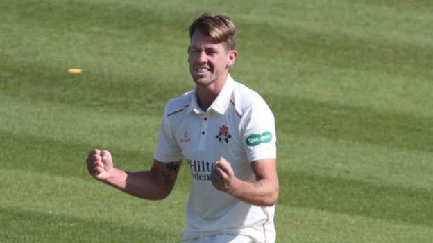 County Championship: Tom Bailey and Danny Lamb put Lancashire on top ...
