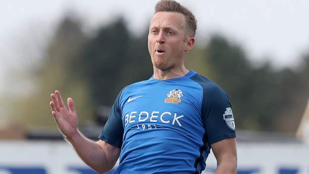 Sammy Clingan: Midfielder in 'best shape' since joining - Glenavon boss ...