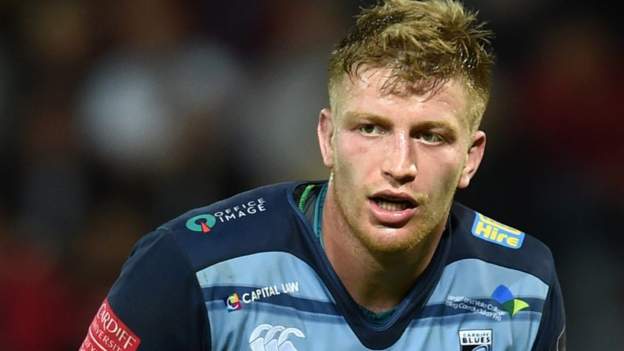 Cardiff Blues: Macauley Cook signs new Arms Park deal - BBC Sport