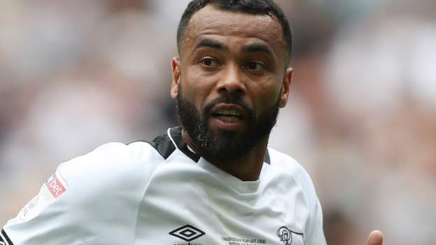 Ashley Cole: Former England left-back set to retire after Derby exit ...